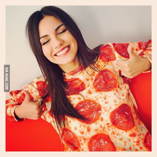 Victoria Justice - 9GAG