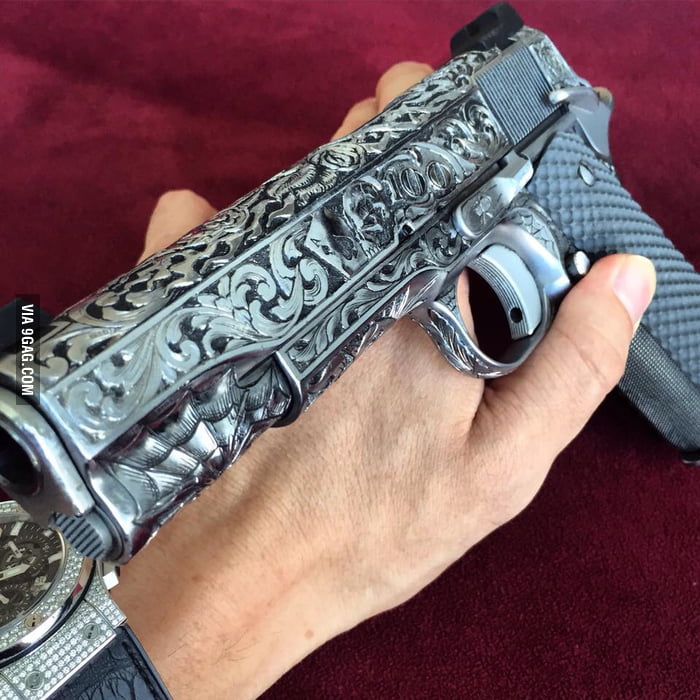 Dan Bilzerian's gun - 9GAG