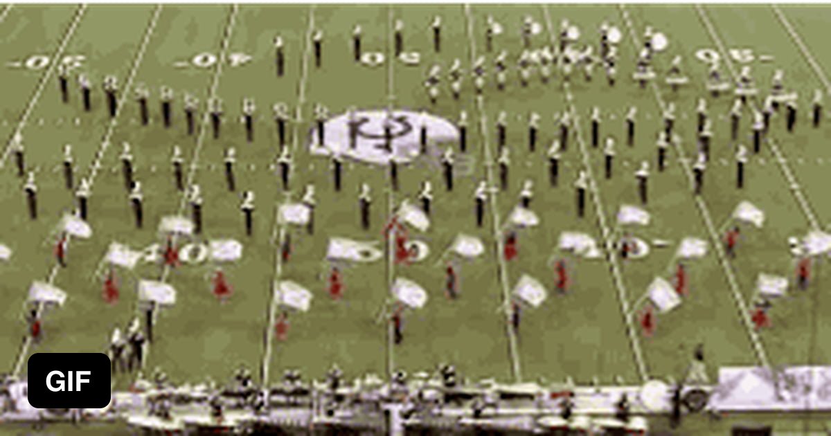 35 guard members nail flag toss in perfect sync - 9GAG