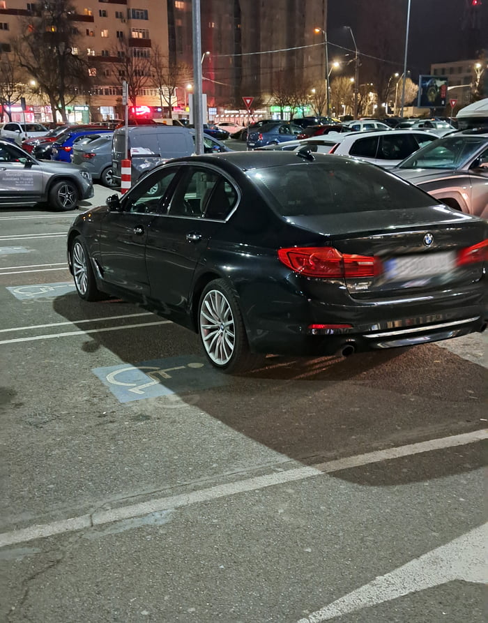 Great parking skills for a BMW driver ngl xD - 9GAG