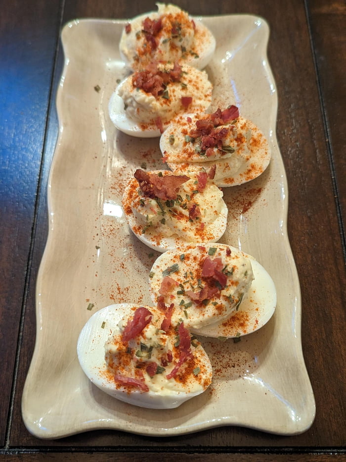 Deviled eggs for Easter ;) - 9GAG