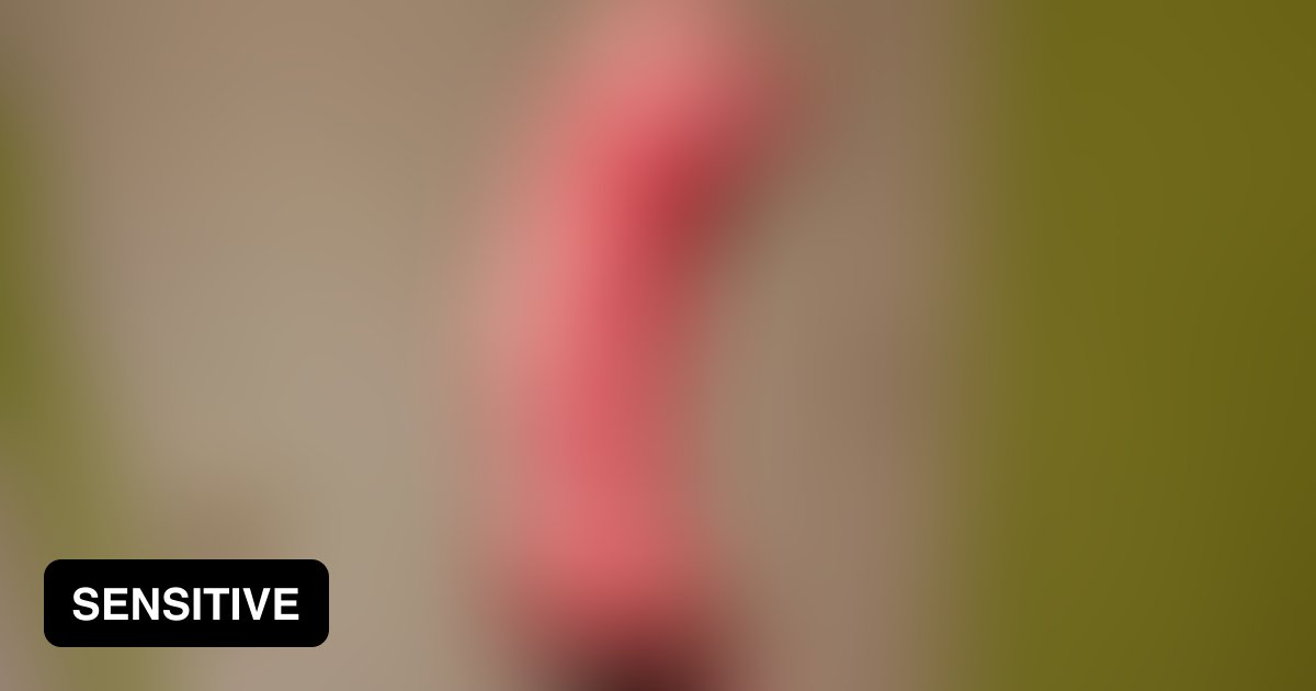 Taking cosplay to new levels. - 9GAG