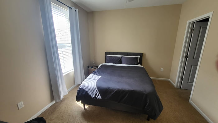 Recently moved need help with the bedroom - 9GAG