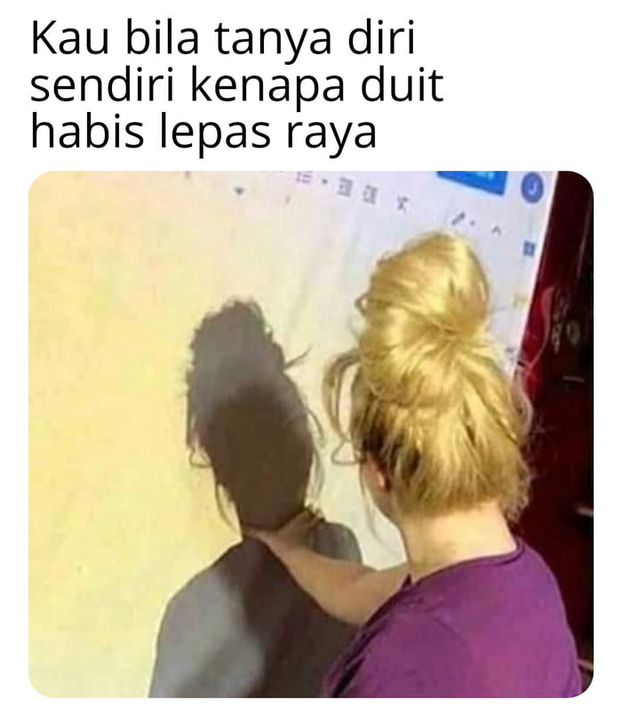 Eh eh eh mana duit? - 9GAG