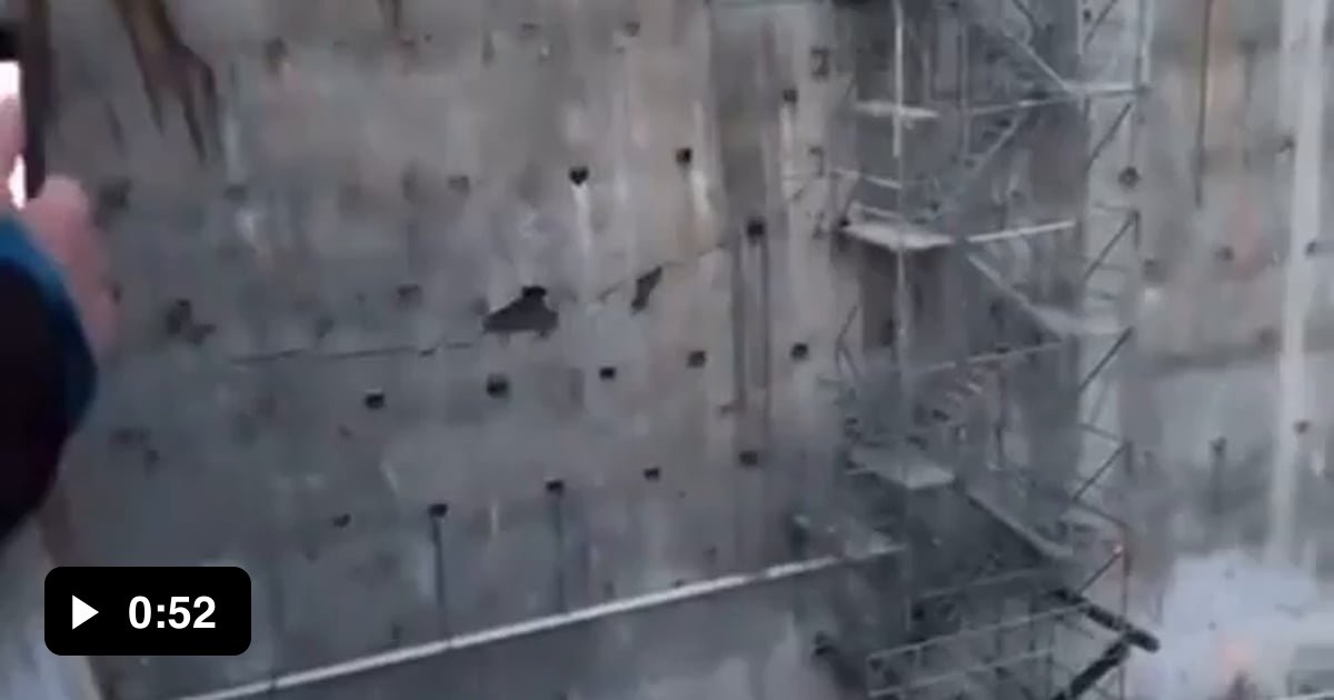 Structural Wall Failure at Construction Site - Vancouver, CA (Nov 30, 2023) - 9GAG