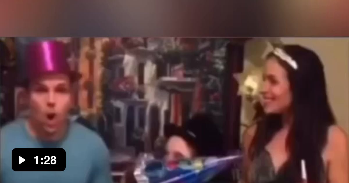 Happy new year!!! You sick people, love y'all, no homo - warning deafening - 9GAG