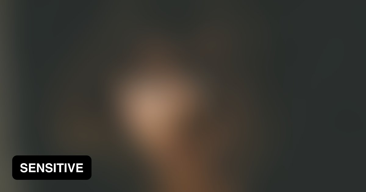 Entrapping gaze - 9GAG