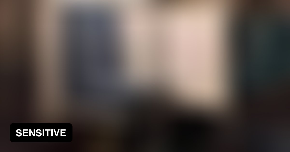 The entire train is empty and these two are fighting for a seat. - 9GAG