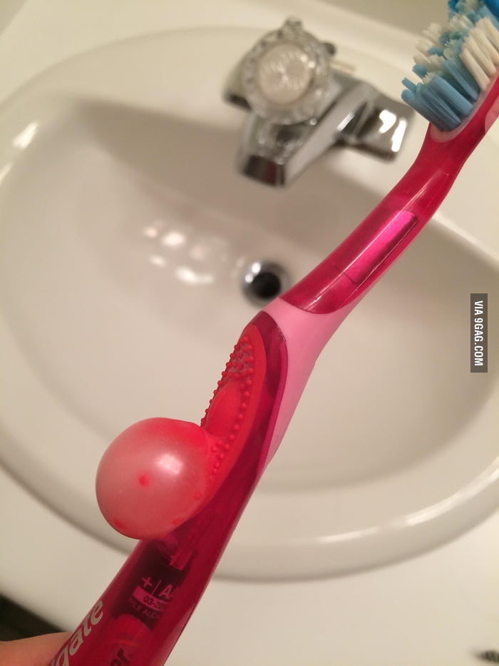 The button on this toothbrush blew up - 9GAG