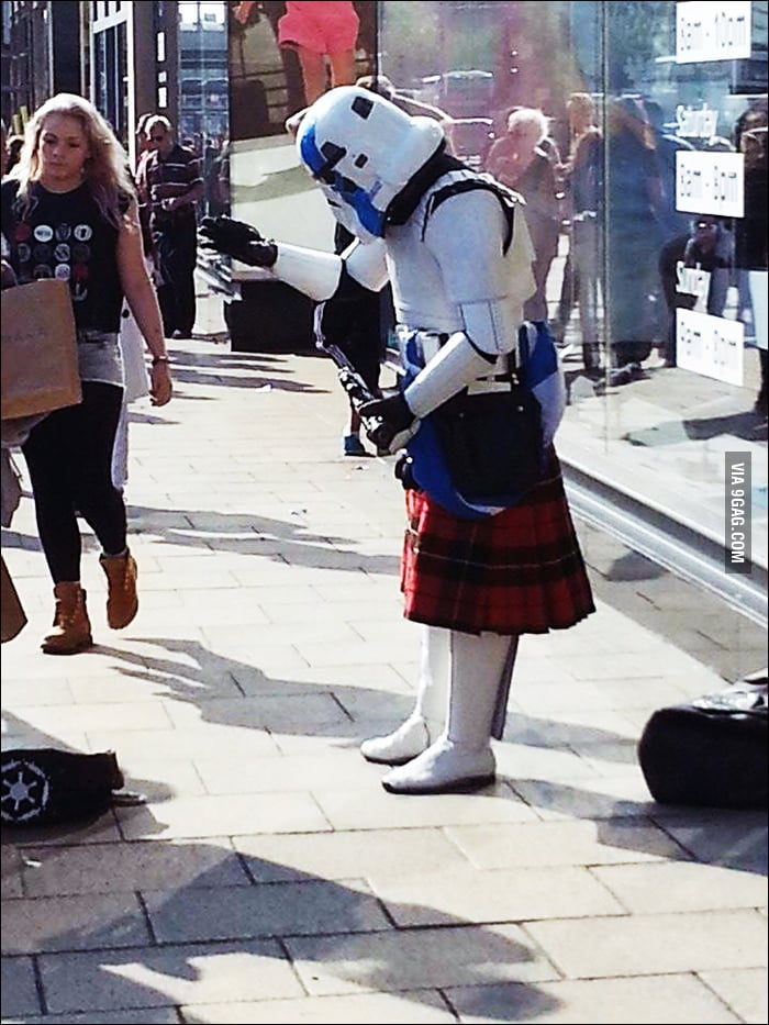 You know you're in Scotland when Stormtroopers wear kilts - 9GAG