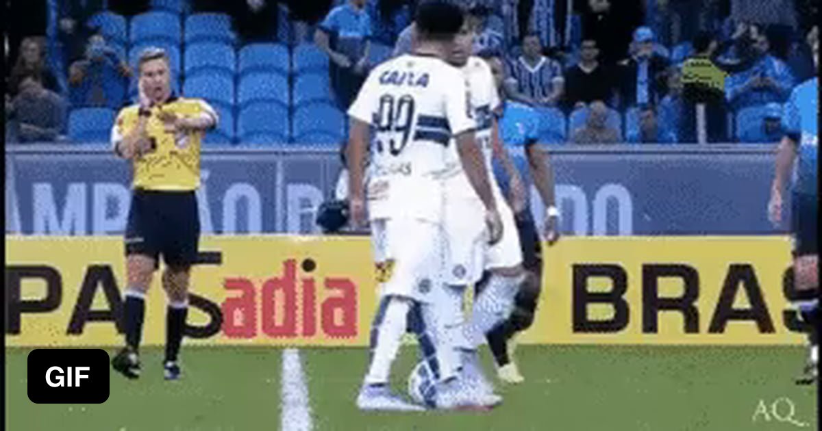 Best football gif in history - 9GAG