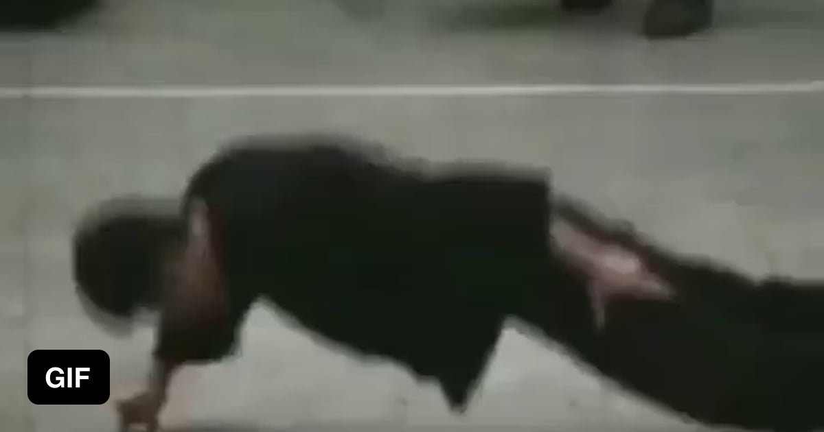 Bruce Lee footage - 9GAG