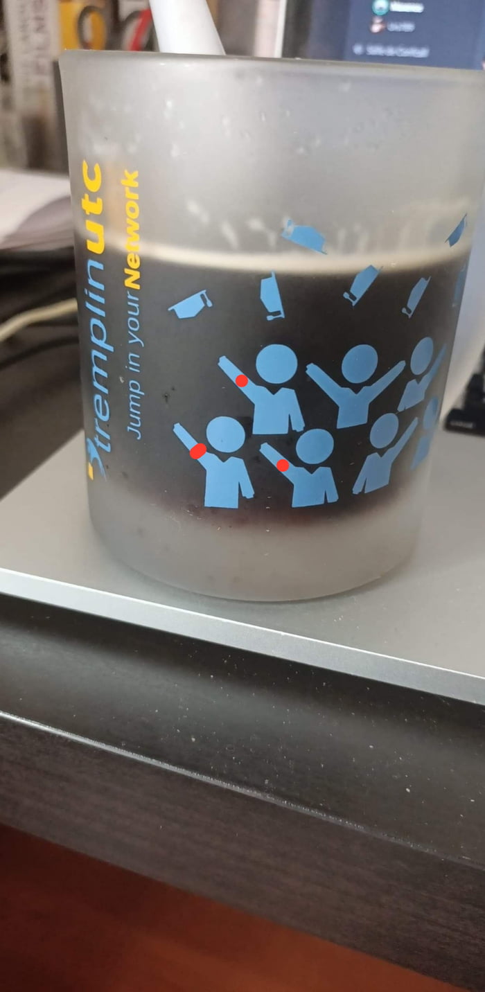 Nothing wrong here, keep scrolling. - 9GAG