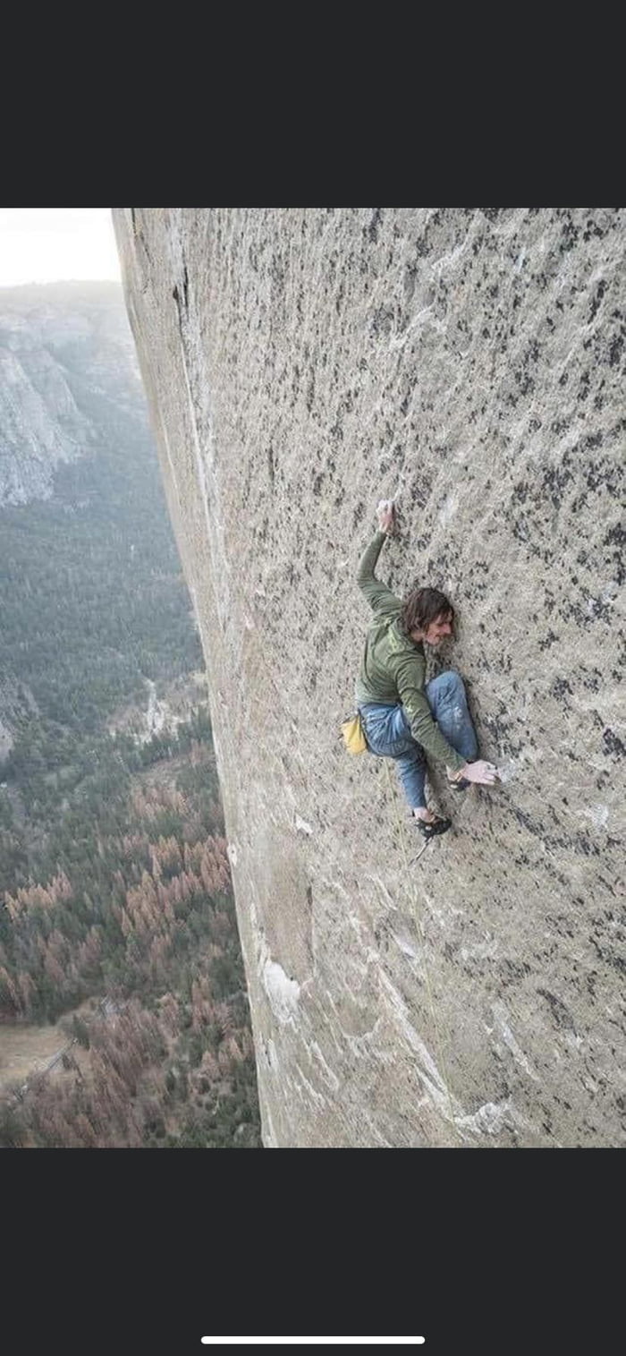 Alain Robert rock climbing - 9GAG