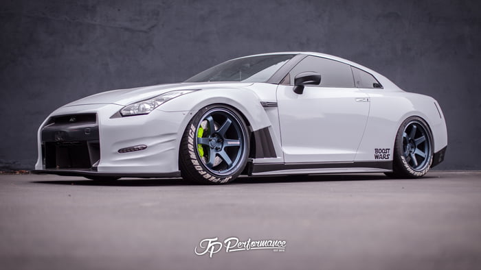 Nissan GTR R35 by JP Performance! Boost Wars - 9GAG