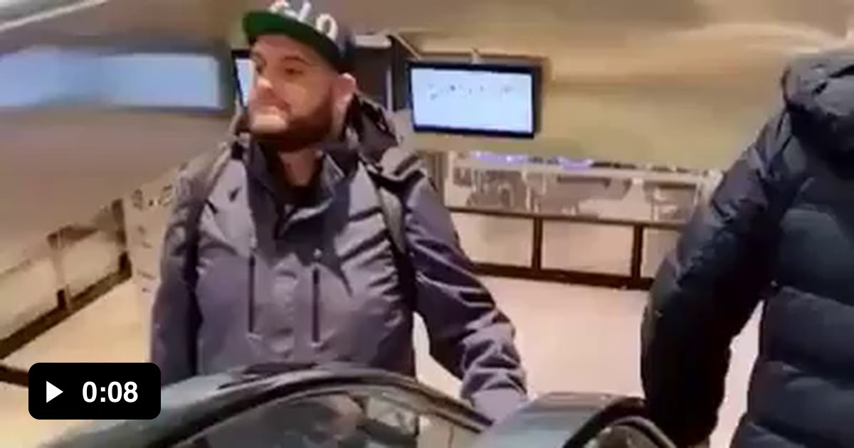 When escalator prank goes wrong... - 9GAG