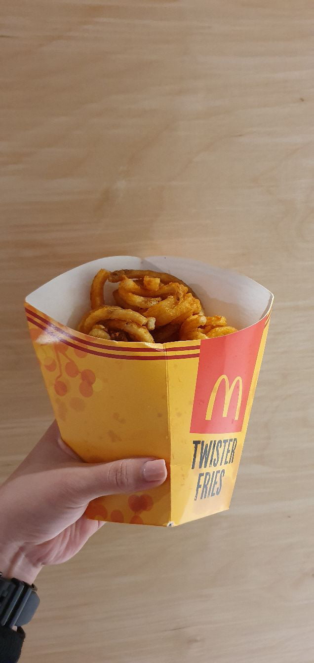 Twister Fries is back. - 9GAG