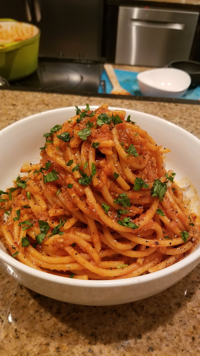Camelized Shallot Pasta - 9GAG