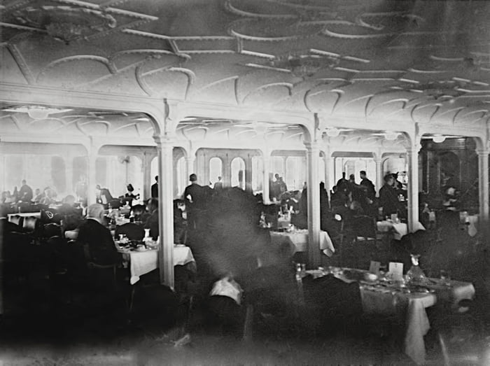 The only known verified photograph of the RMS Titanic's First Class ...