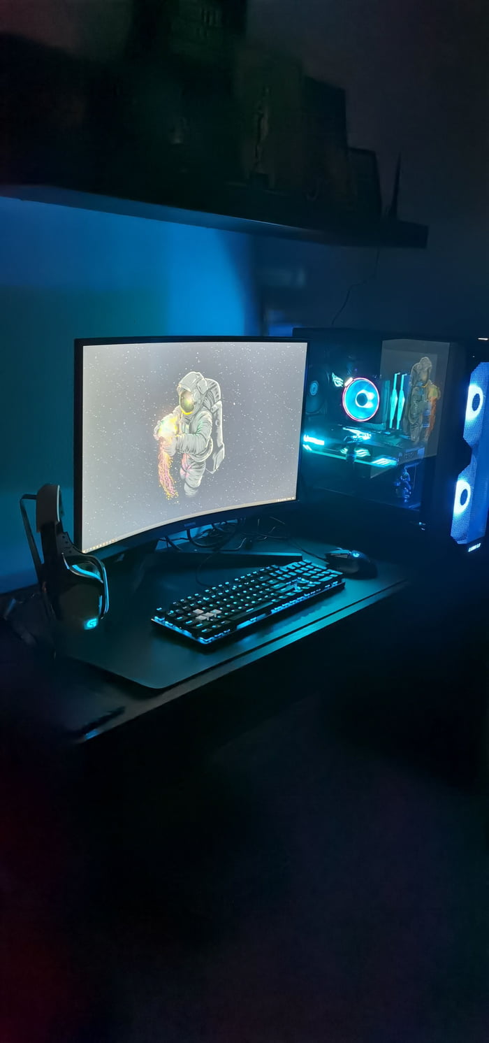 Finally made the upgrade to PCMR! Thoughts? - 9GAG