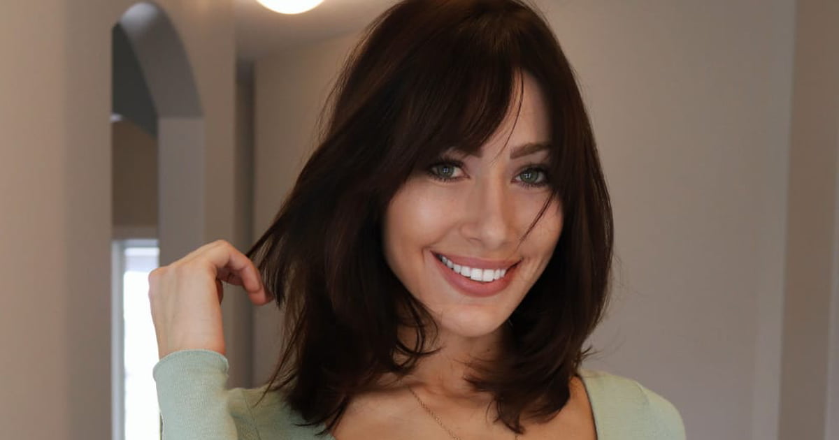 Elizabeth Grabowski - 9GAG