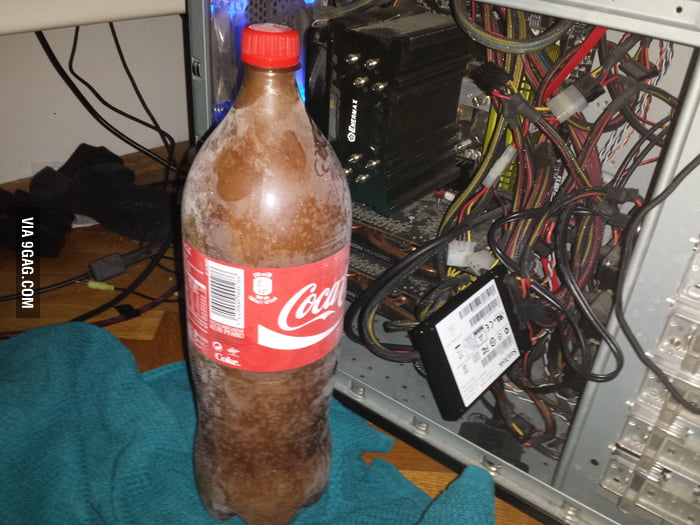 How to unfreeze a bottle of coke, gamer style :) - 9GAG