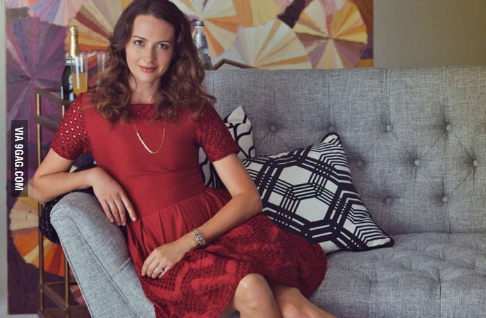 Amy Acker - 9GAG