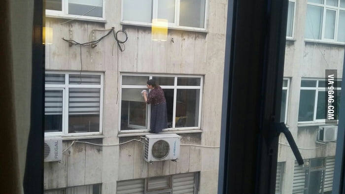 Window cleaning in Istanbul. Safety first... - 9GAG