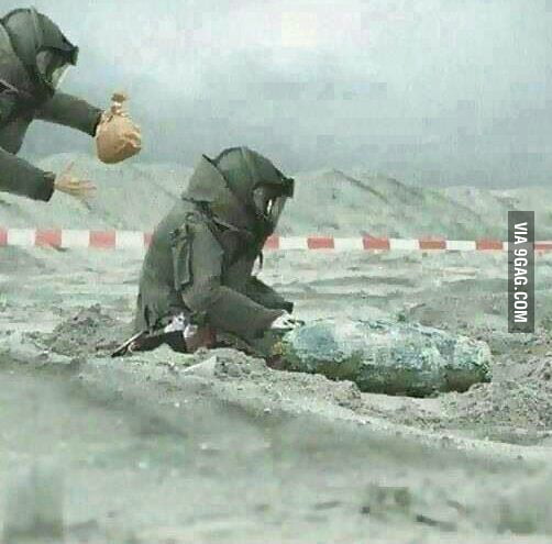 Litle joke under bomb disposal... - 9GAG
