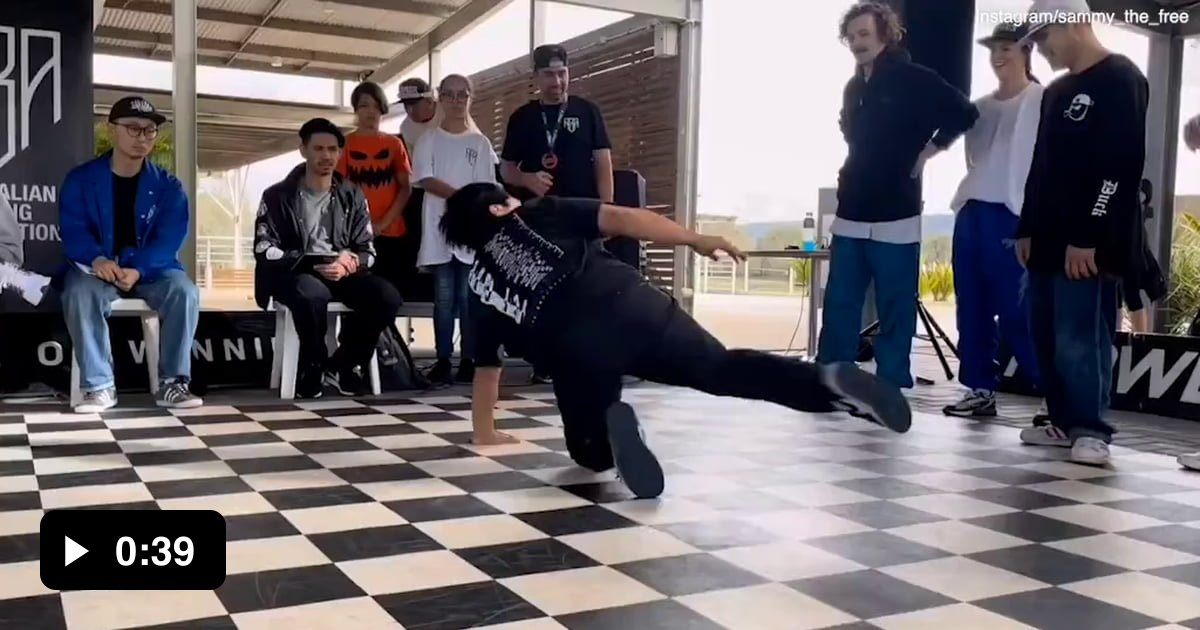 Raygun's coach/husband Sam Free who got her into the Olympics - 9GAG