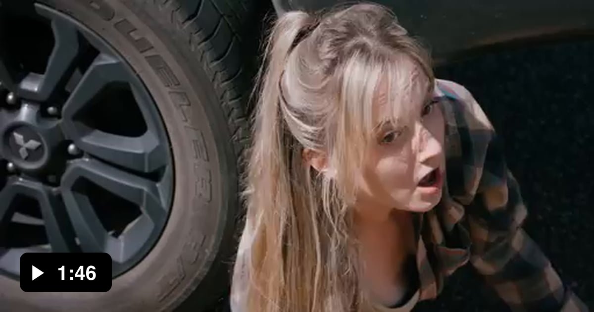 Help step-bro I'm stuck - 9GAG