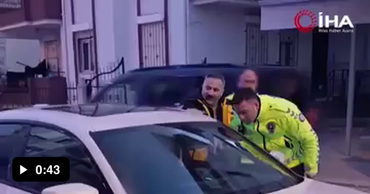 Just a quick stop turned into a chaotic escape attempt with an unexpected ending. - 9GAG