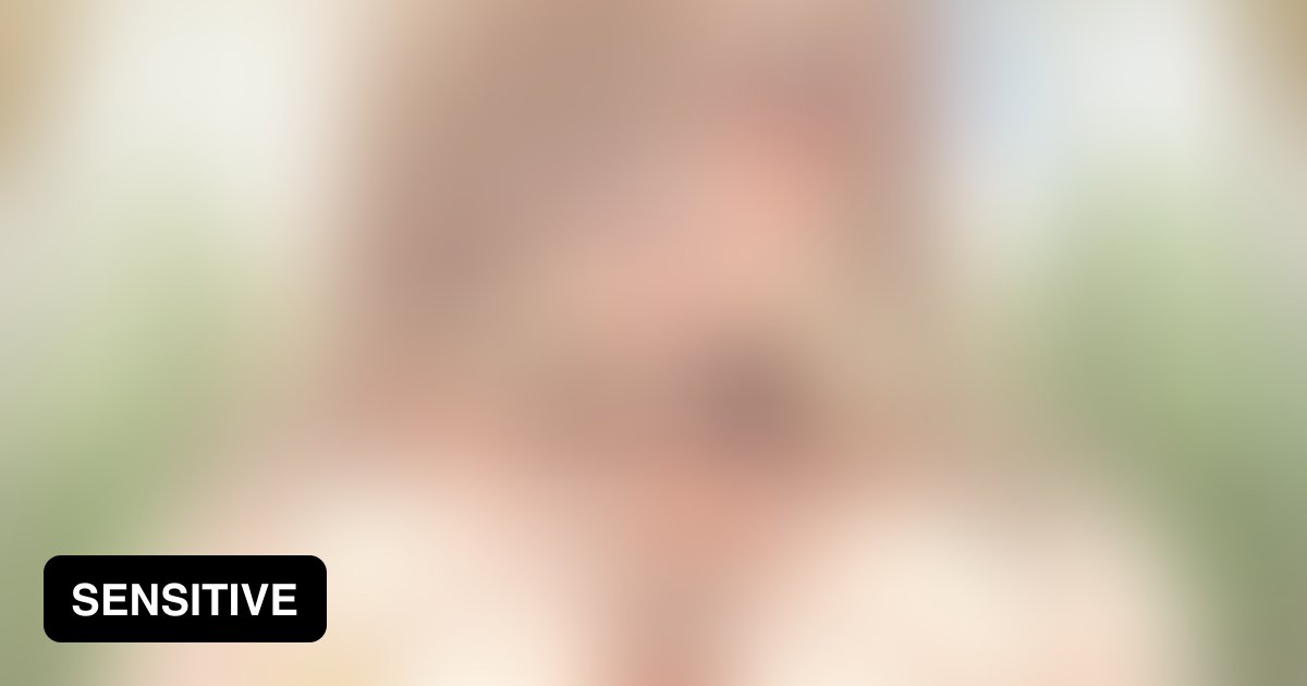 Asuna in golden bikini (Aki Yama) - 9GAG