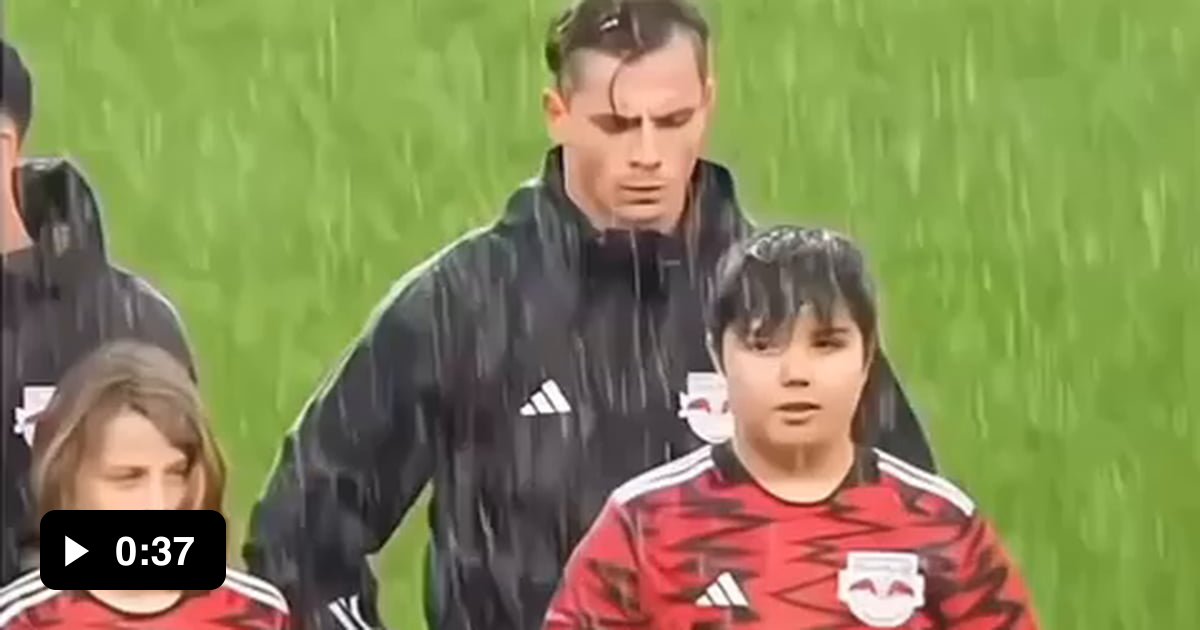 It only takes one person to create positive mass effect - 9GAG