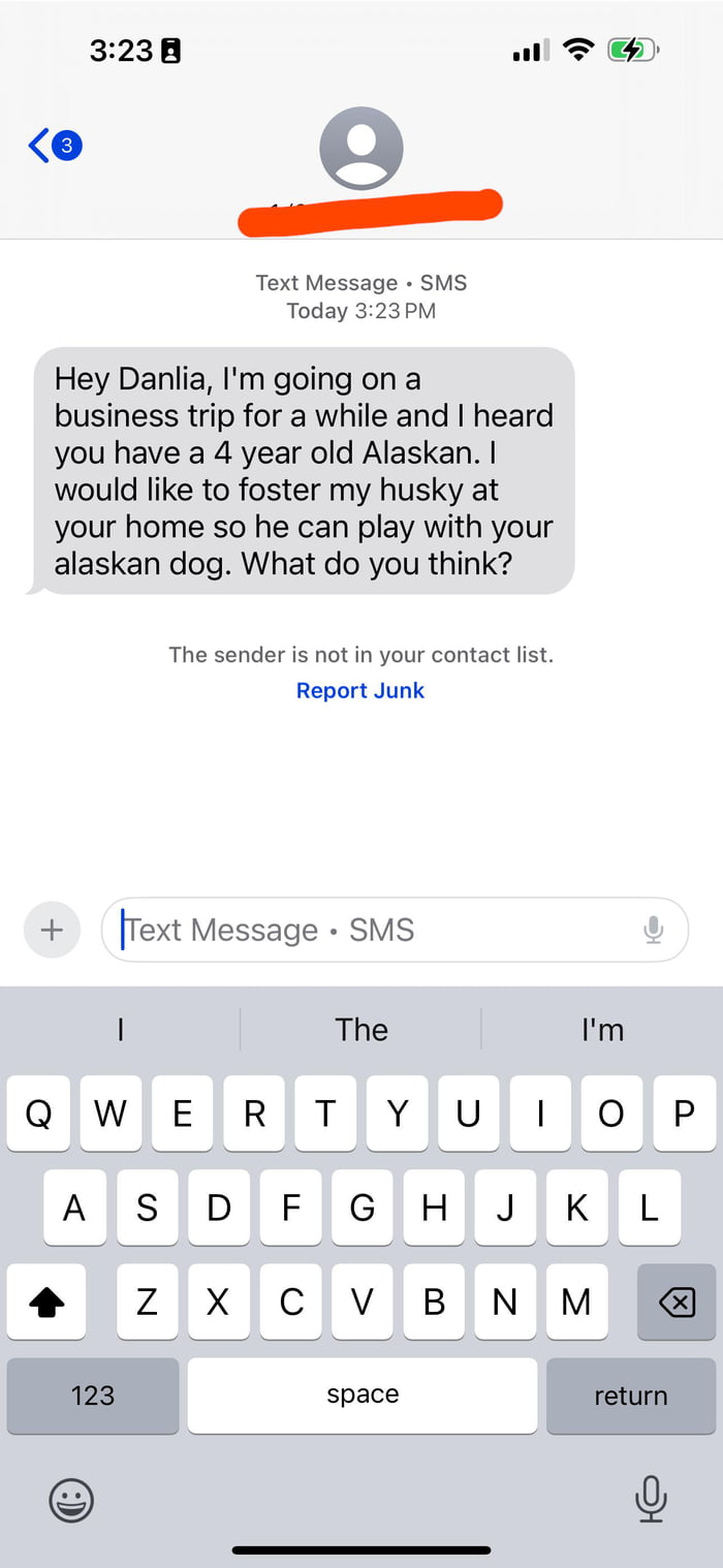 I’ve been getting these random texts that have nothing to do with me at all - 9GAG