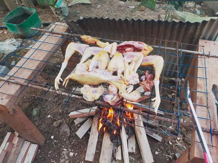 Greetings from Indonesia, showing you all a skinny chicken bbq - 9GAG