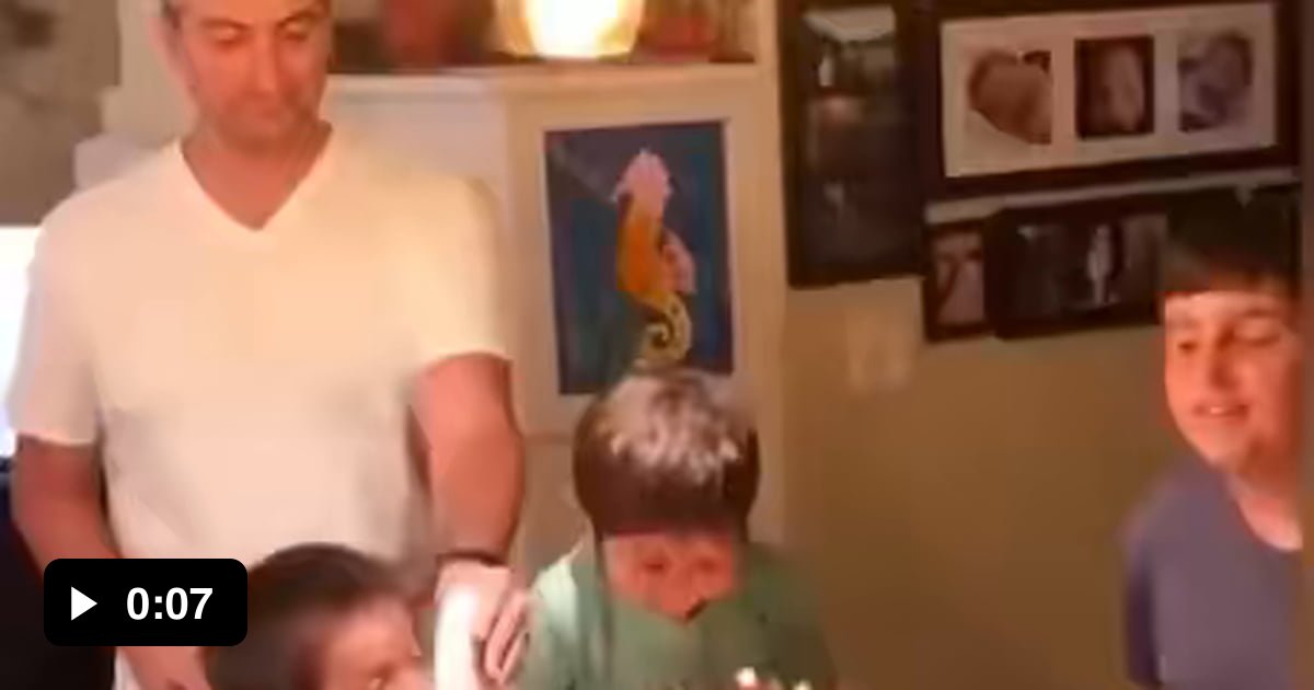 Teach em early, teach em right - 9GAG