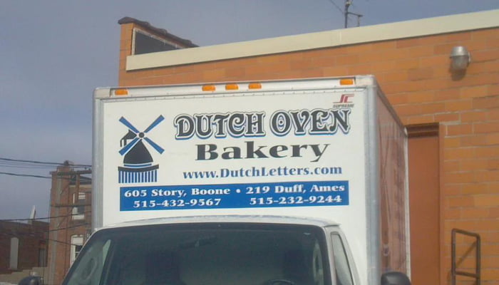 I'll bet it smells good in there! - 9GAG