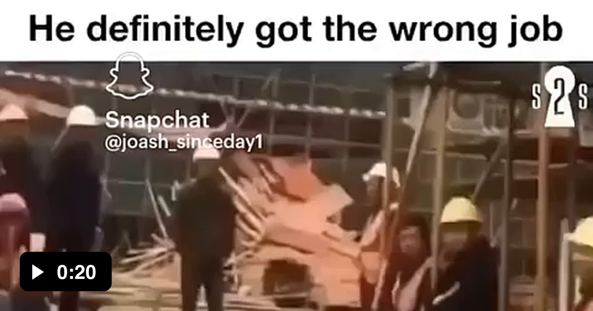 Construction worker breaks out some moves - 9GAG
