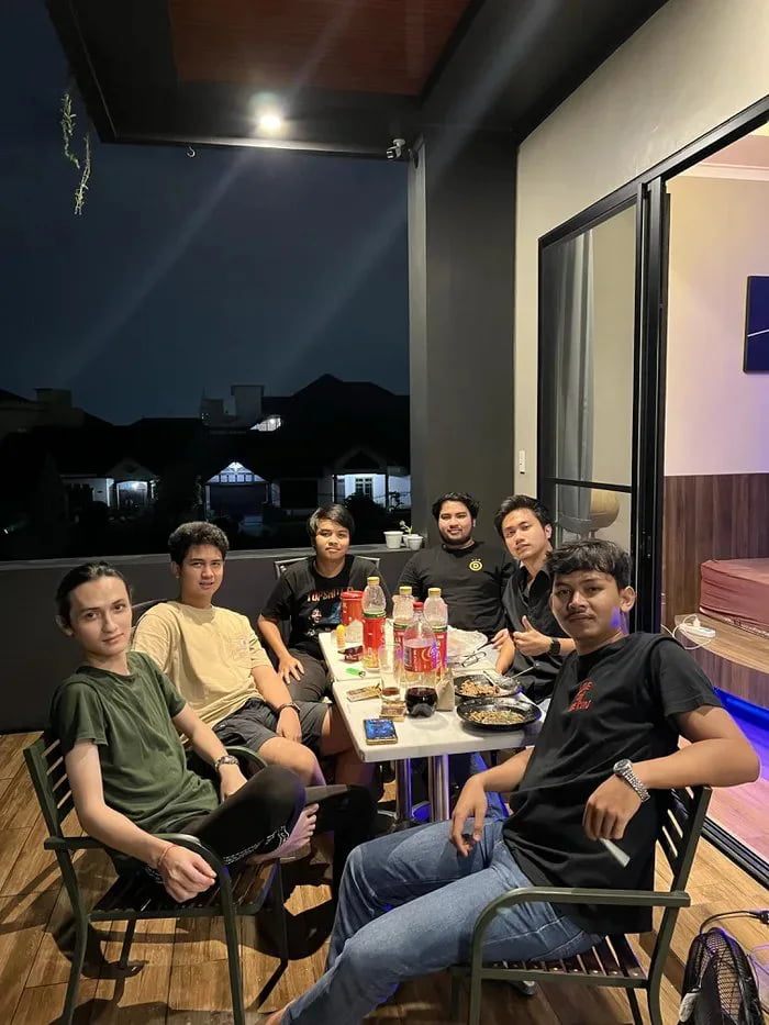 Illustrasi eben, krembuk, saintwknda, darmono, asuxx, rhega dll sebelum ...