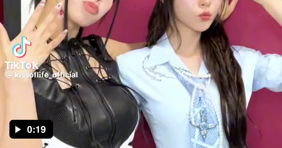 Kiss of life & Woo! AH! - 9GAG