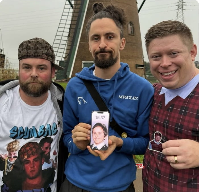 Three meme icons have met up in person today - 9GAG