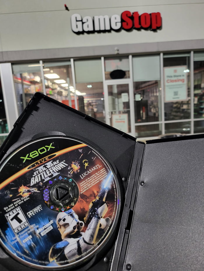 The Last Game Ever Purchased at GameStop in Seekonk, MA - 'Battlefront 2' for Xbox - 9GAG