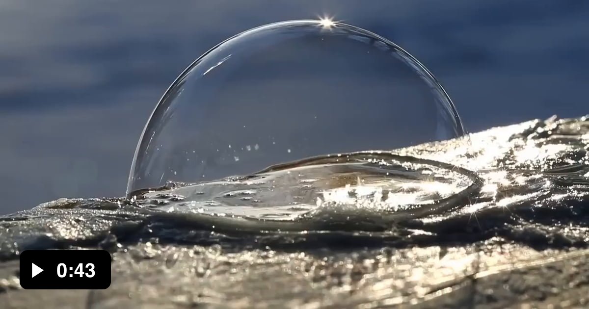 Beautiful ice crystals forming on bubbles - 9GAG