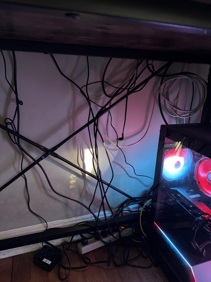 Who’s this cable management fella everyone keeps talking about? - 9GAG