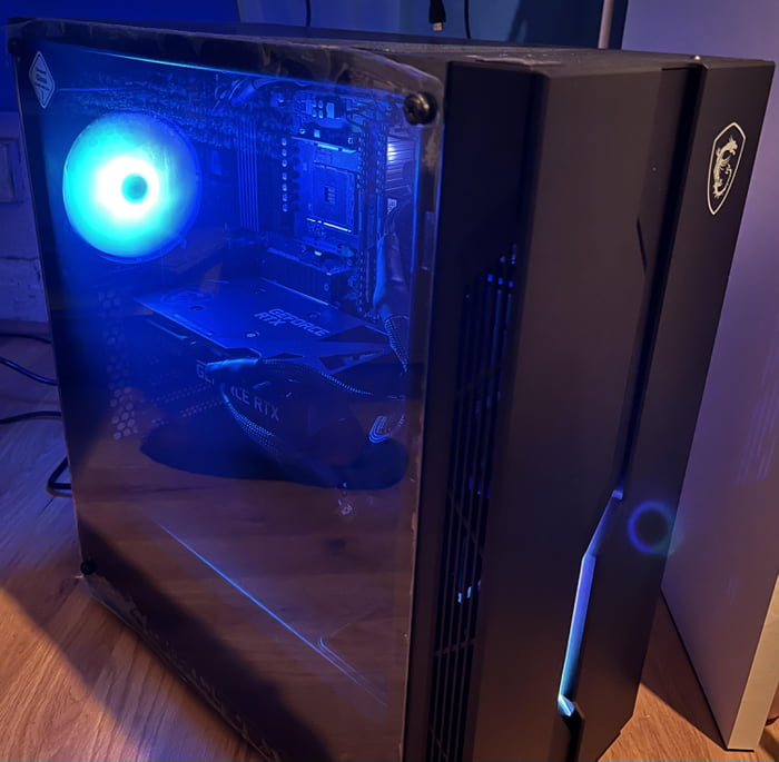 Finally joined the pcmasterrace club!!! - 9GAG