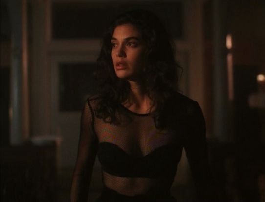 Teri Hatcher. Got my first boner over her. - 9GAG