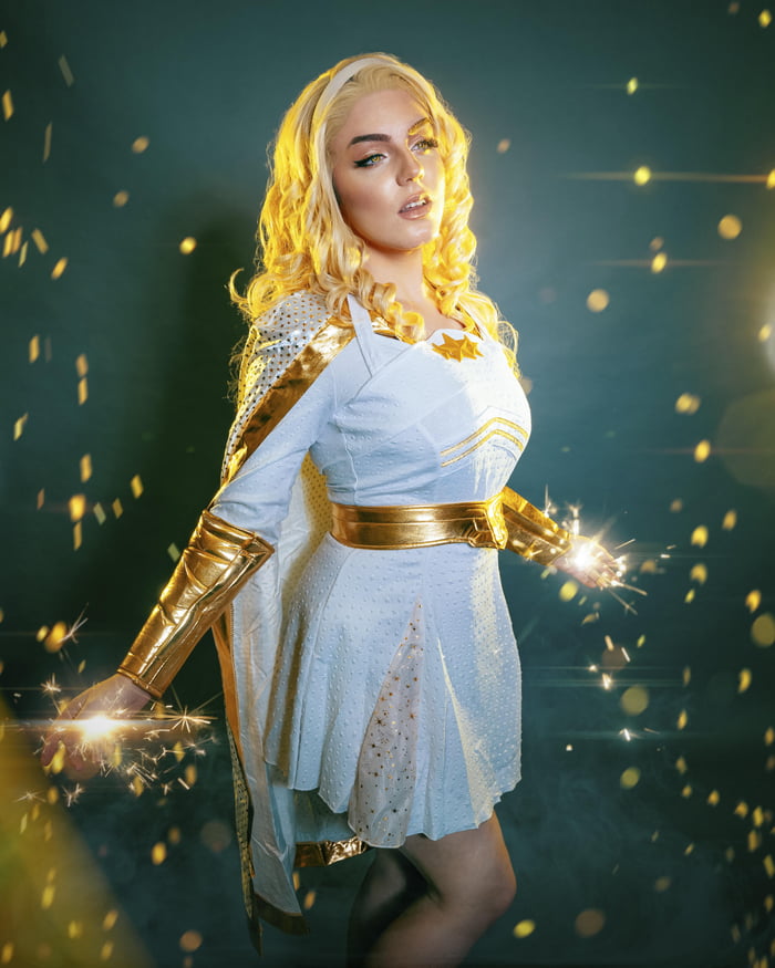 Starlight cosplay from The Boys - 9GAG