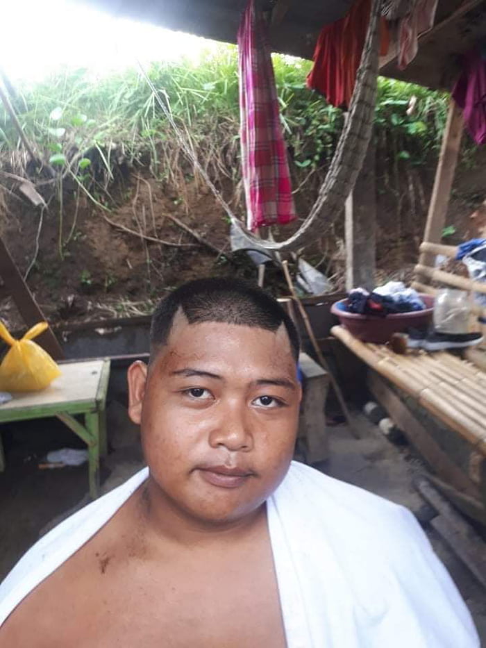 "you've hear of devil's cut?" Barber: Say no more - 9GAG