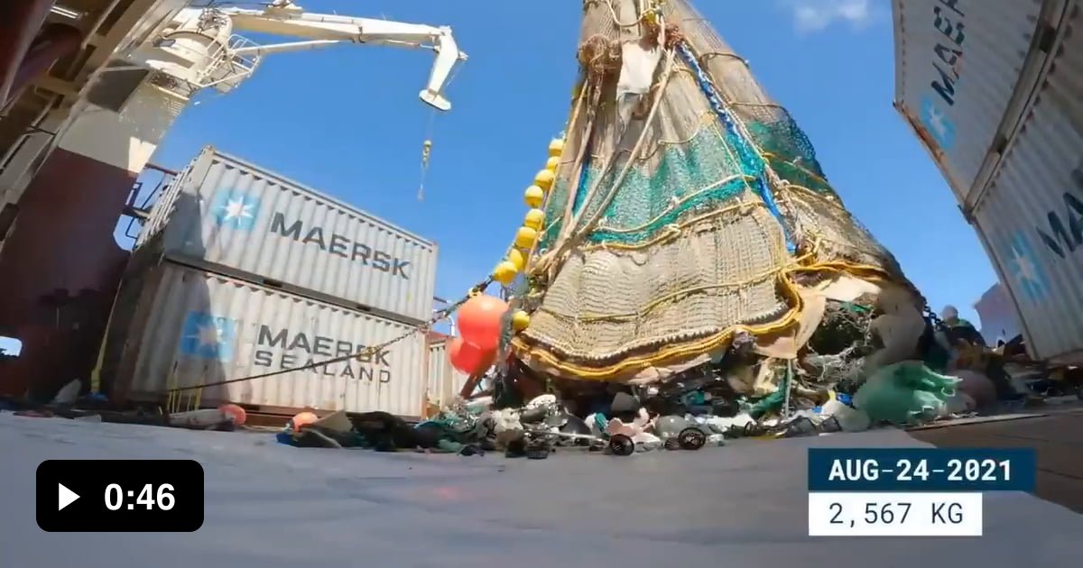 29 Tons of Trash Removed From the Great Pacific Garbage Patch - 9GAG